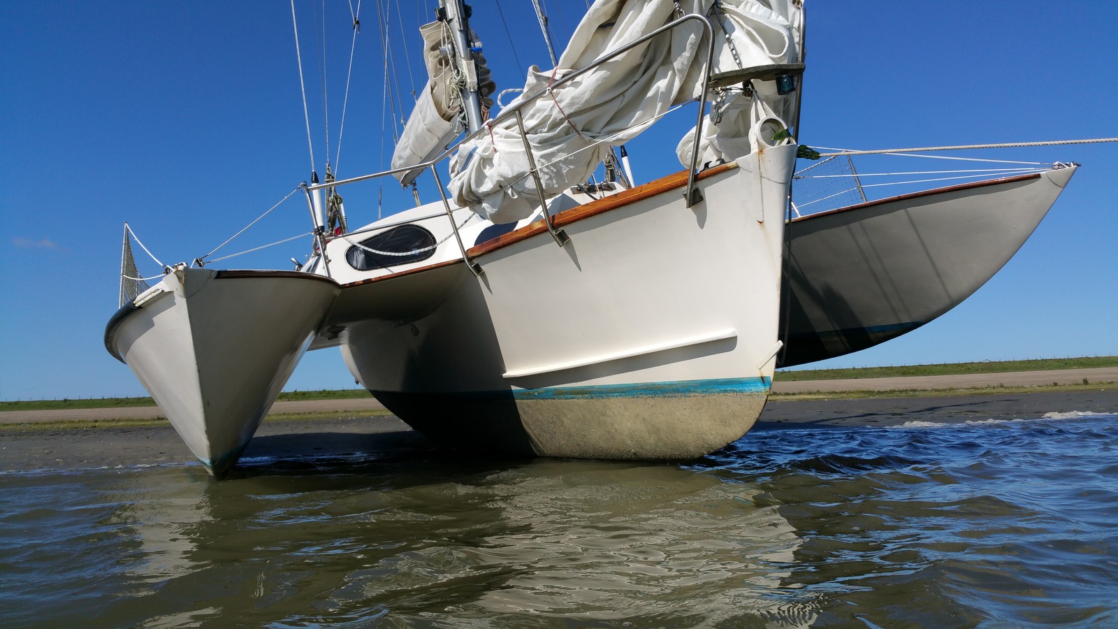 trimarans for sale This Triune 30 is a reconditioned, well preserved ...