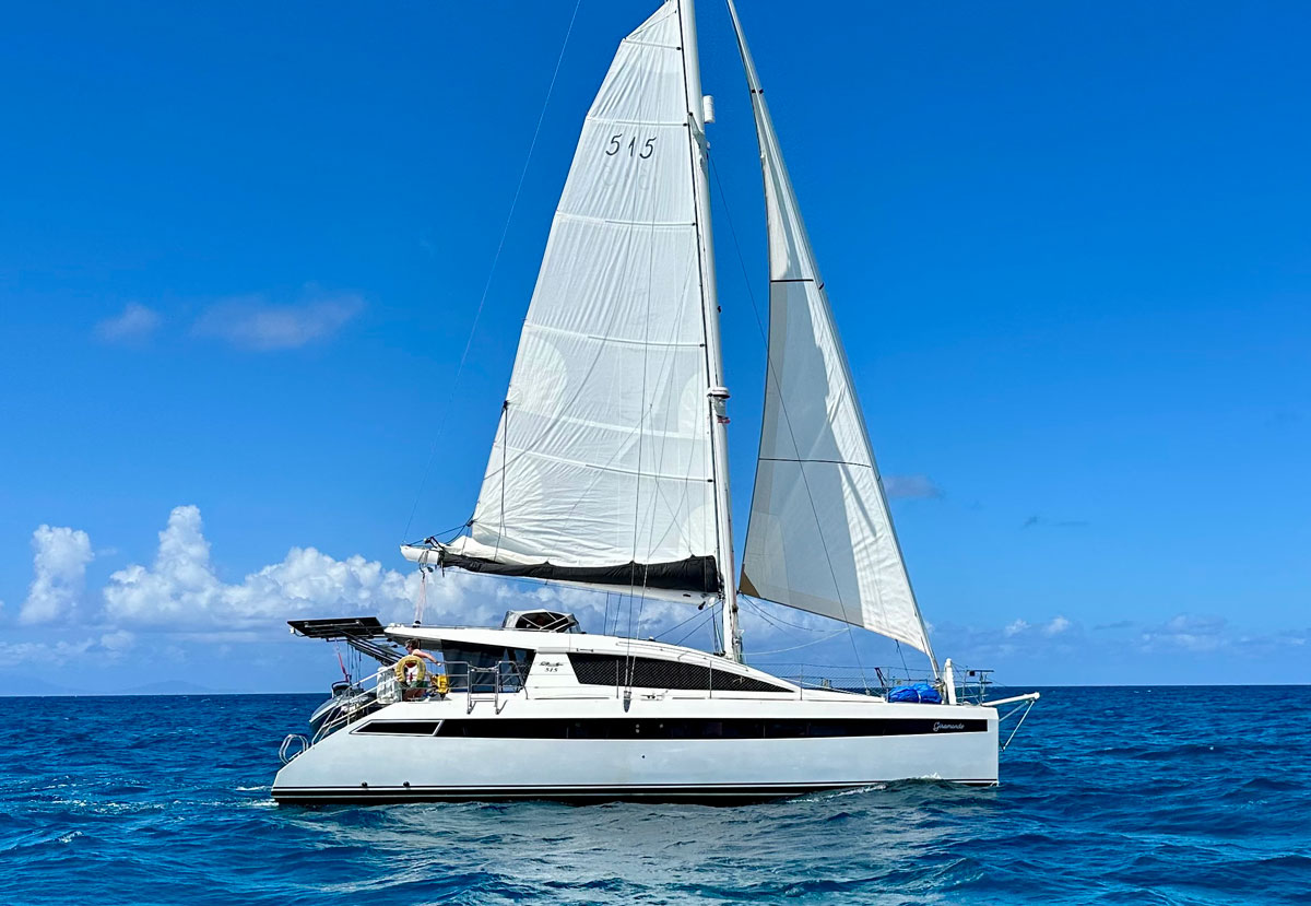Catamarans for sale Privilege 515 2009 refit 2022 v. 3 cabins Alliaura Marine Privilege 515 Multihulls World