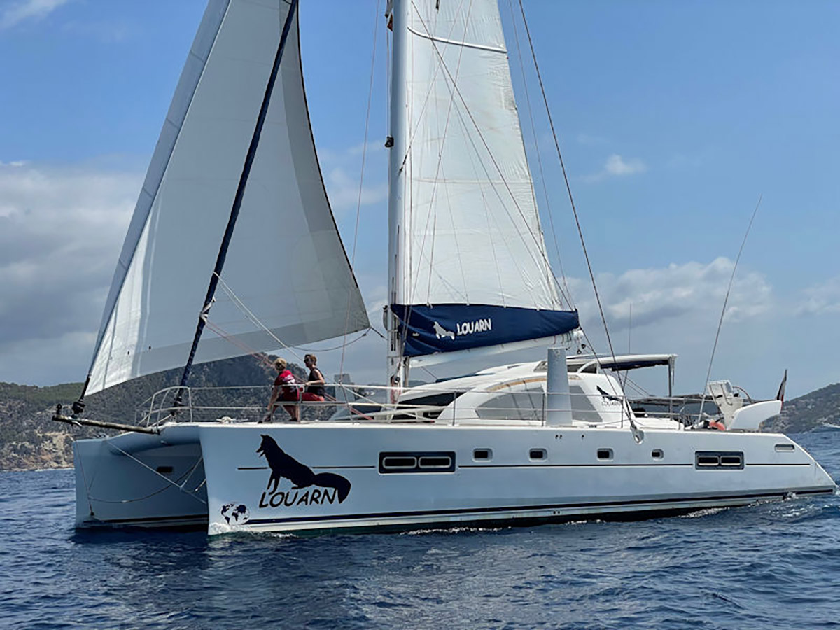 Catamarans for sale Catana 50 (2011 - 2017) - v. 4 cabins Charter ...